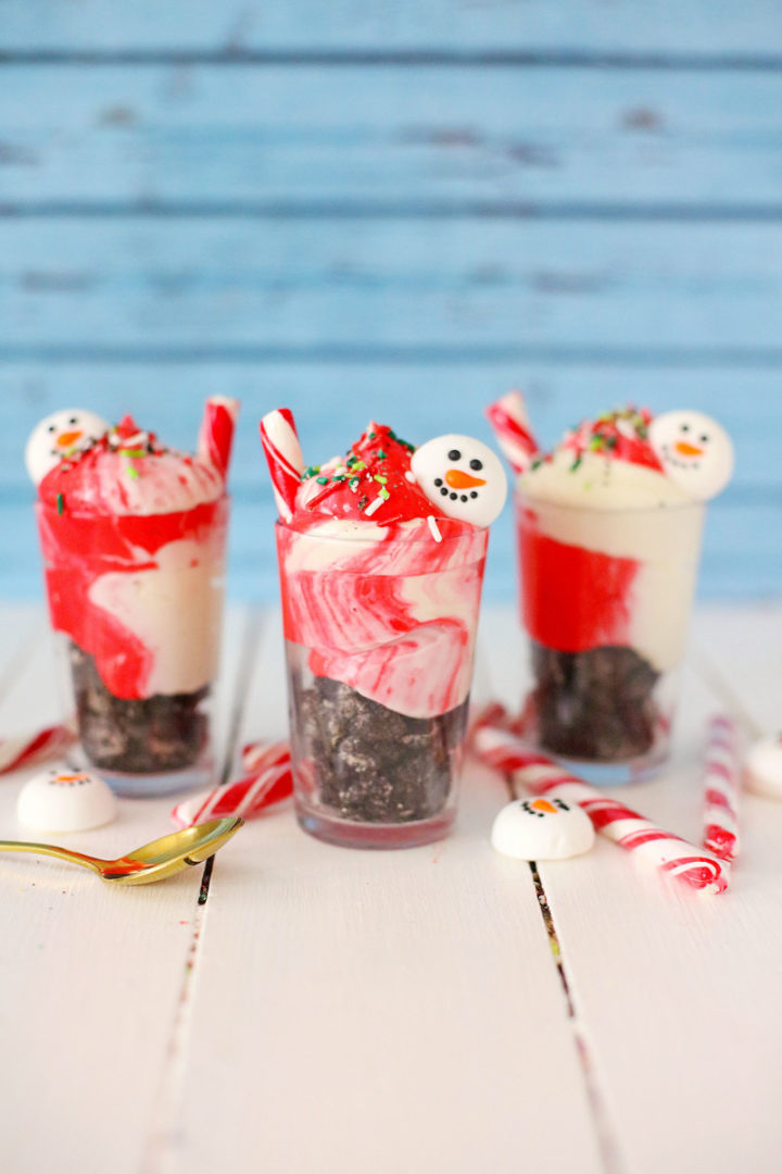OREO PEPPERMINT CHEESECAKE PARFAITS