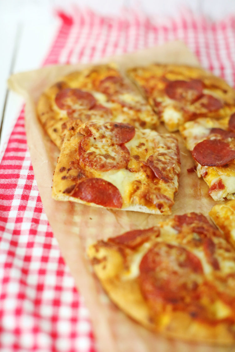 Panera bread flatbread pepperoni pizza